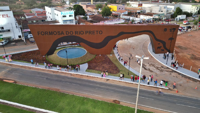 Formosa do Rio Preto: Prefeitura Inaugura Pórtico de Entrada da cidade ...