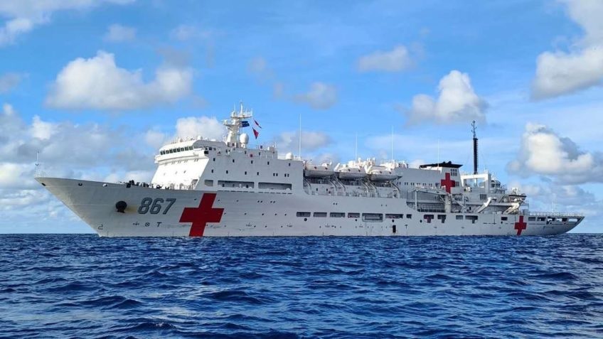 Navio-hospital chinês impede vistoria de médicos brasileiros no Rio de ...